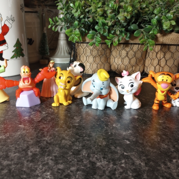 Disney | Toys | Disney Pvc Figure Greenbrier International Dumbo Simba ...